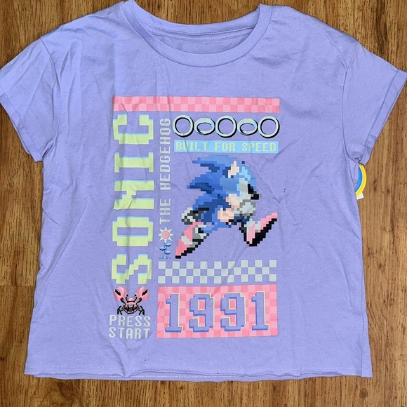 Sega | Shirts & Tops | Sonic The Hedgehog Girls Box Crop | Poshmark